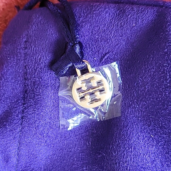 Tory Burch | Bags | Tory Burch Velvet Drawstring Gift Bag | Poshmark